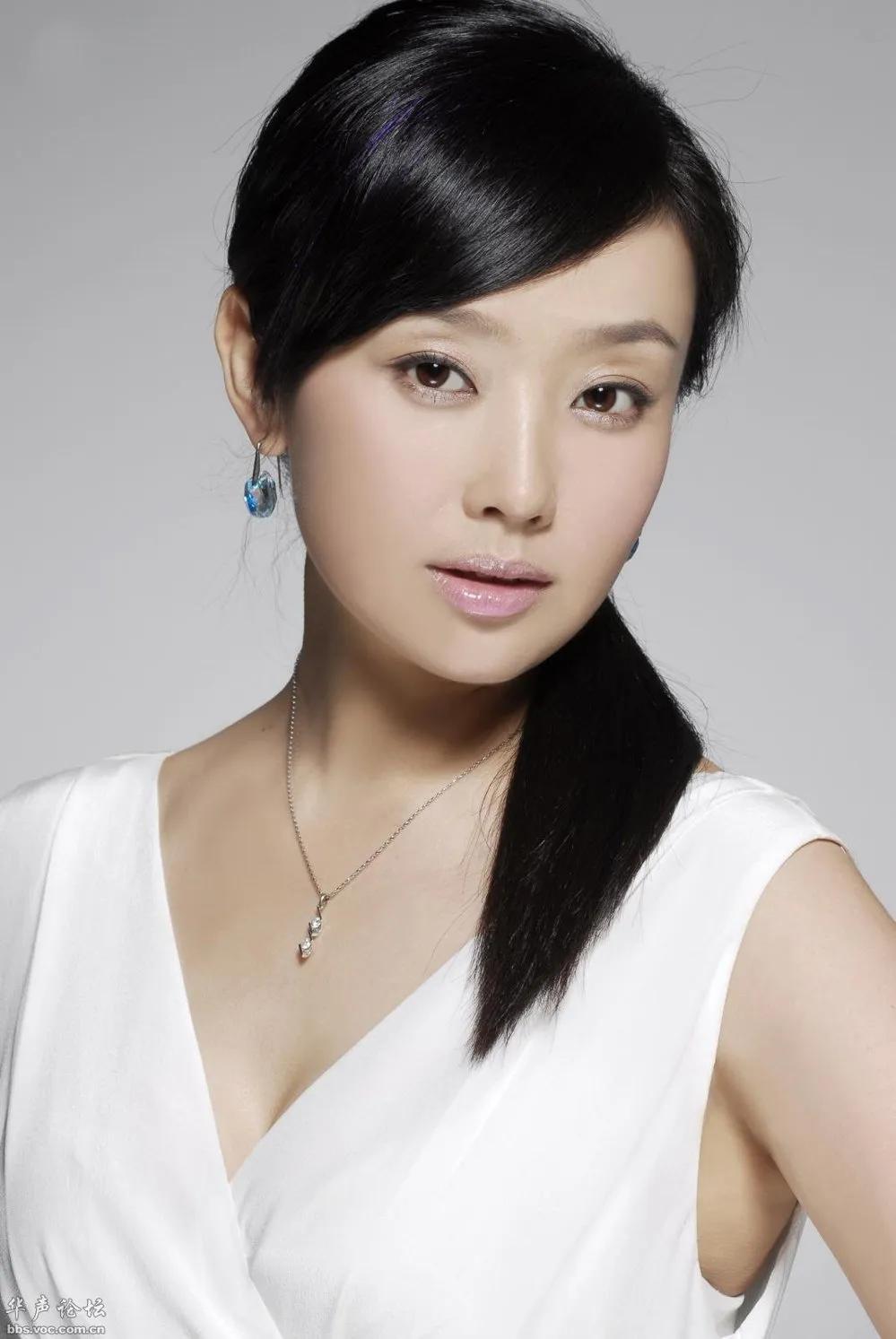 Youthful Lady--Wang Ziyu - iNEWS
