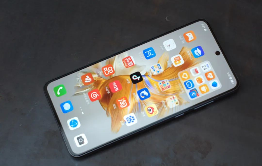 It is the most popular domestic mobile phone this year. How much is its ...