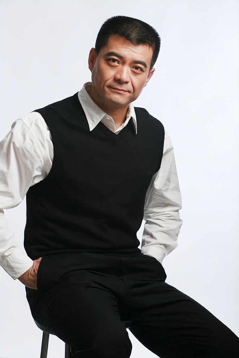 It is also the son of Wang Xinjun, the difference between the ex-wife ...