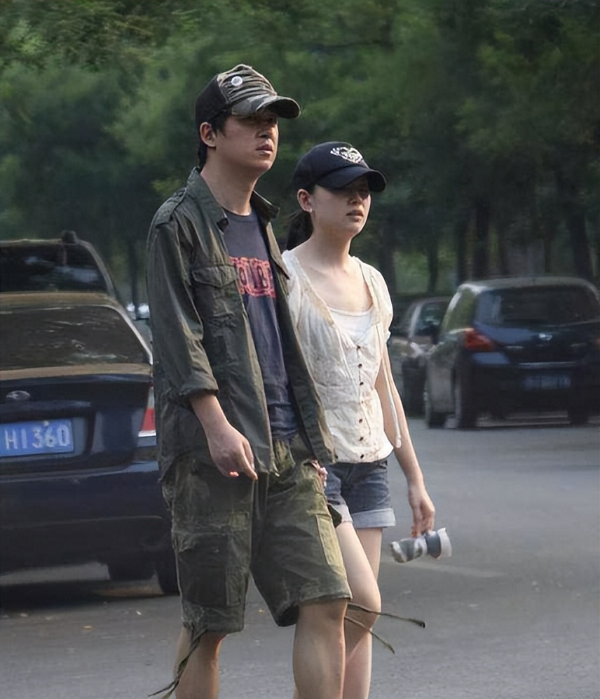 48-year-old Pan Yueming posted a confession late at night!Showing love ...