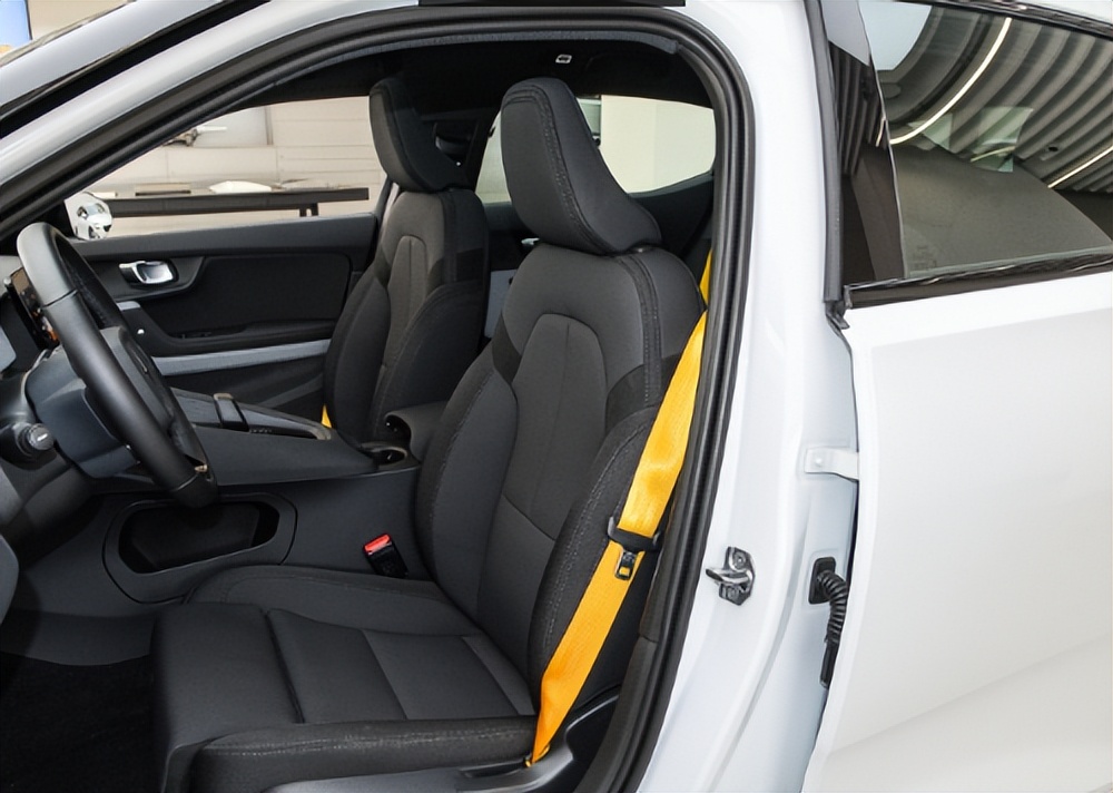 After seeing Polestar 2 in person, it feels low-key and luxurious - iMedia