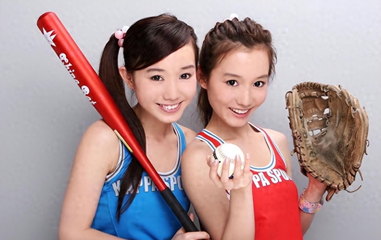 The Sound of Music: The Music Legend of China and Japan in Twelve Girls ...