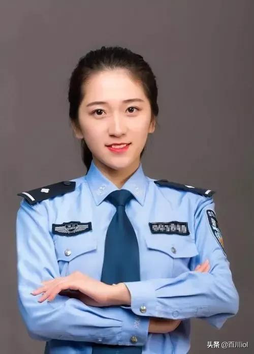 The most beautiful police flower!!!belongs to their peerless elegance ...