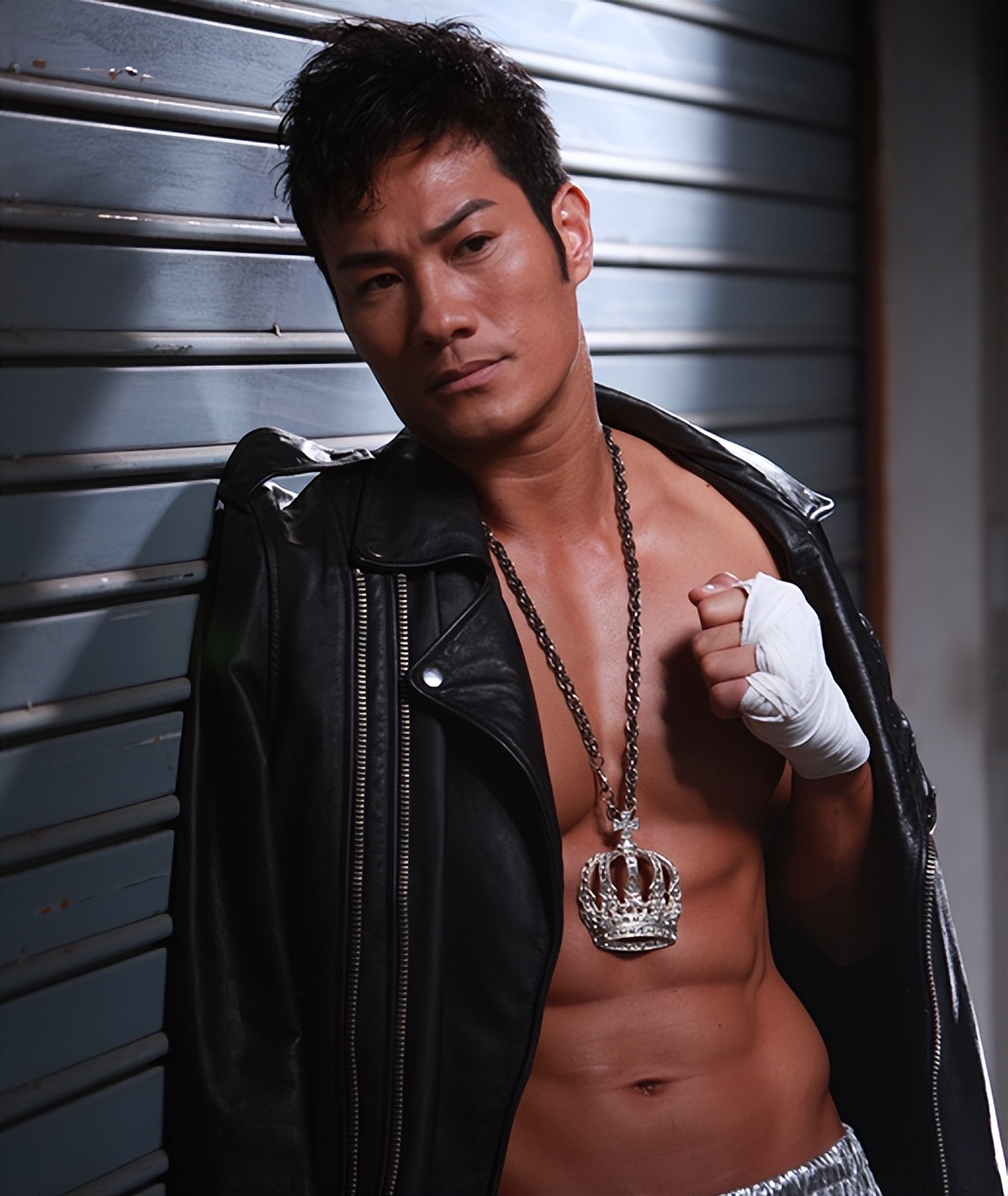 Hong Kong star Huang Junfeng was attacked and slashed three times, and ...