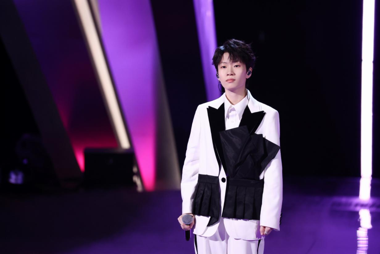 Liang Yuying aspires to be the "good voice", Andy Lau wishes the ...