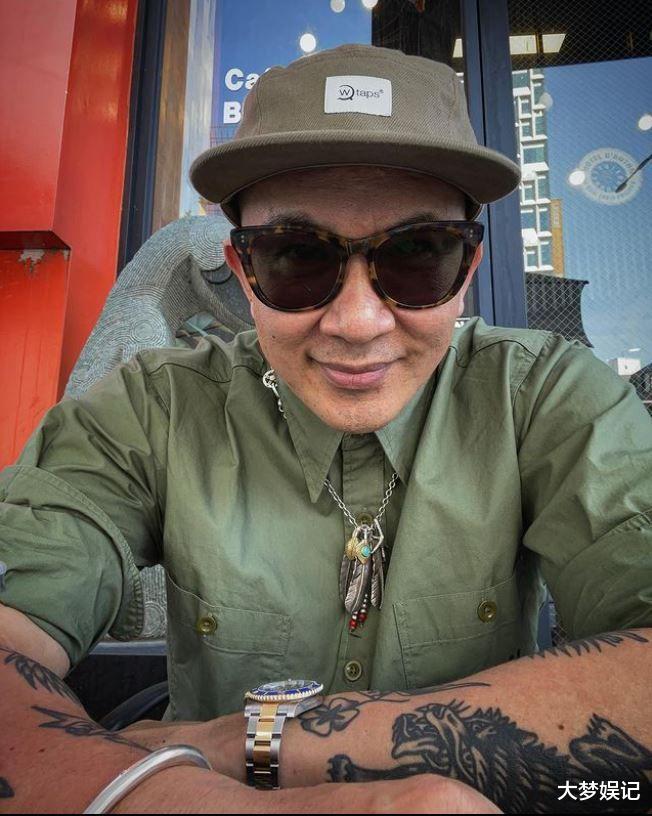 Gu Junye's private meeting fans!The reason for the touching reason for ...