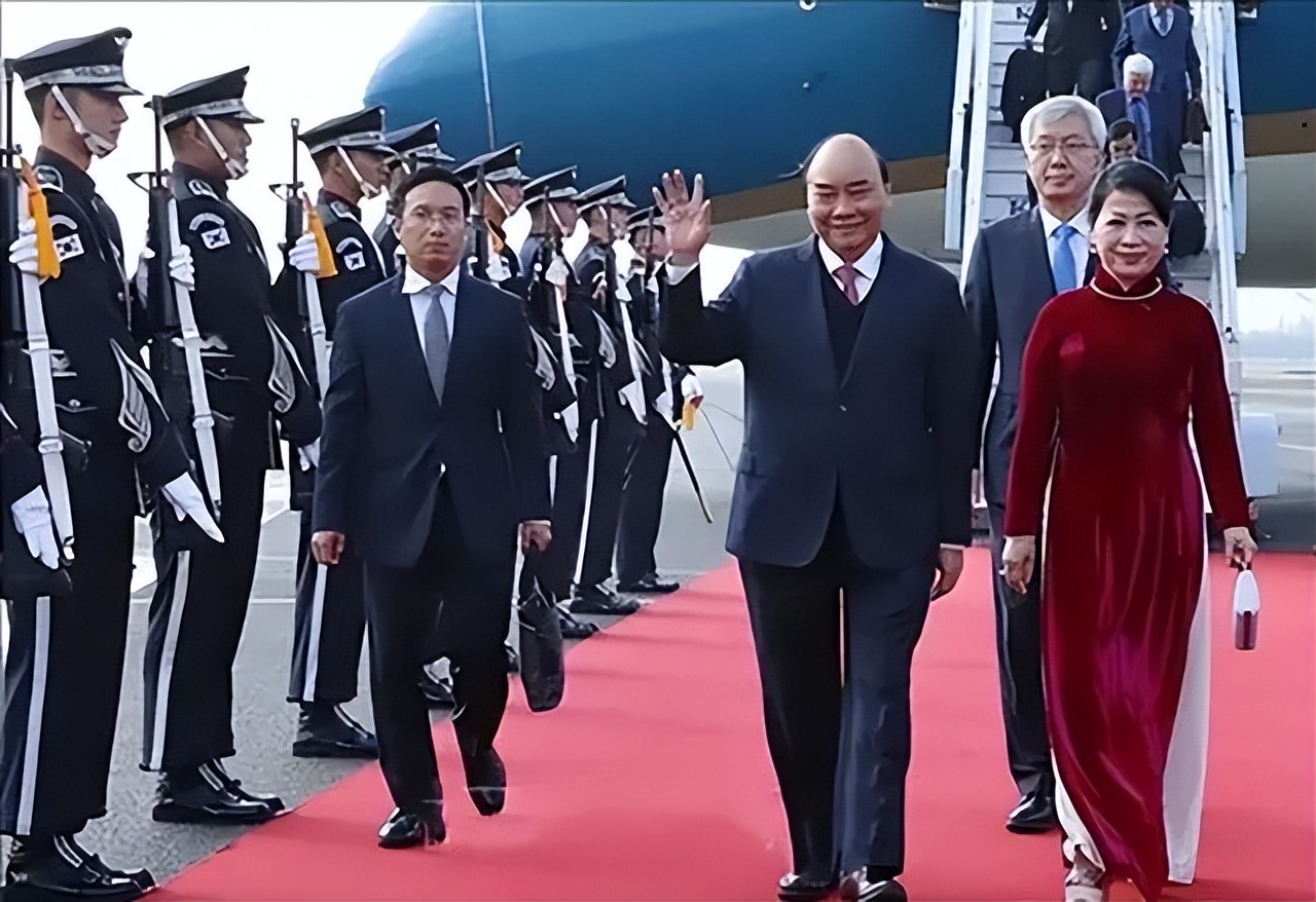 The 68-year-old Vietnamese first lady: A round face is very prosperous ...