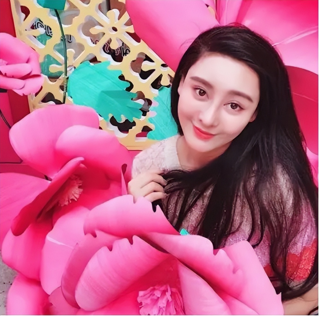 He Chengxi: After spending 8 million plastic surgery to become Fan Bingbing, after marrying the ...