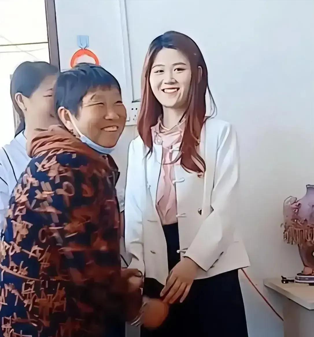 See the difference between Chen Meng and Chen Mounan from the video ...