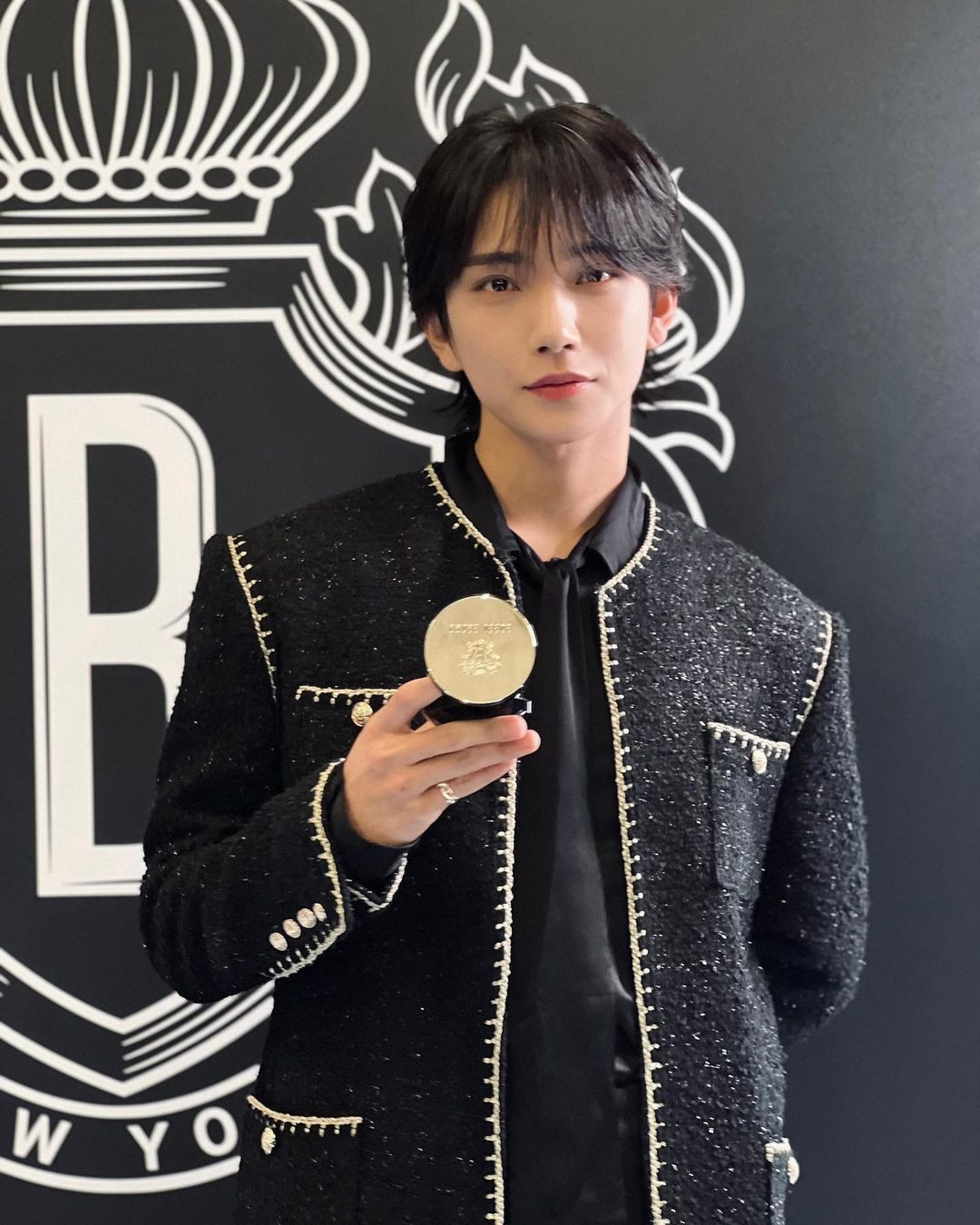 Yoon Jeong-han, the "Most Handsome Actor" of K-pop in the daily vote ...