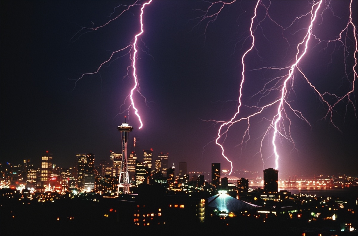 Can humans collect lightning?How many kilowatt-hours does a lightning ...