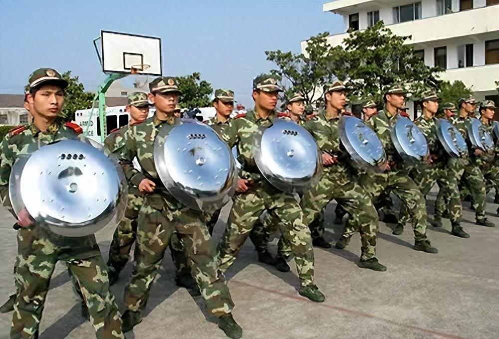 After the Armed Police Traffic Force was disbanded, five traffic ...