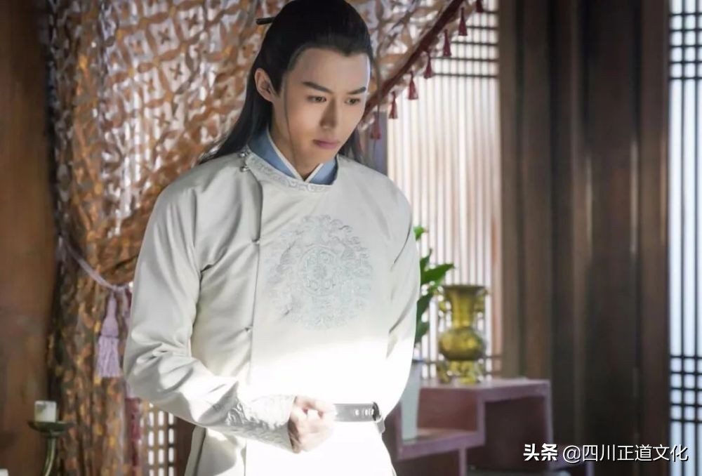 He is a poet of the Ming Dynasty who only wrote one famous poem and was ...