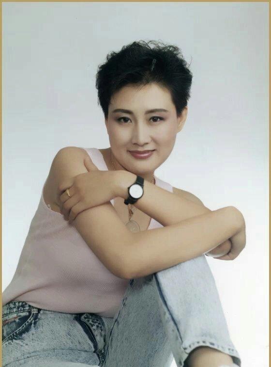 Zhang Kaili: Married to a writer at the age of 34. She has been in love ...