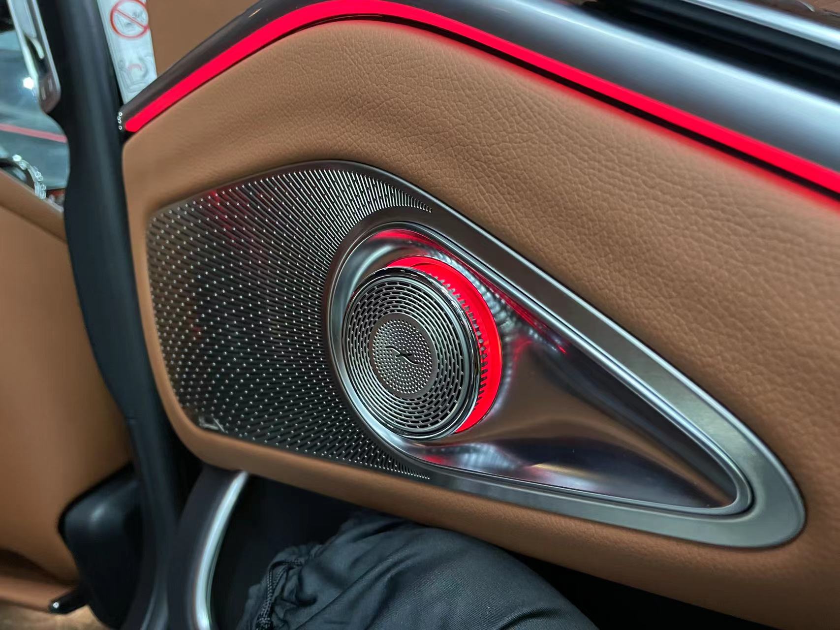 22 Maybach S480 modified 4D Big Berlin speakers, this is the correct way for rich people to ...