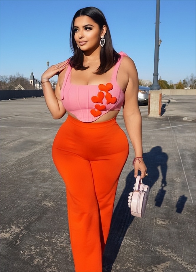 Busty Mexican Plus Size Latina Imedia