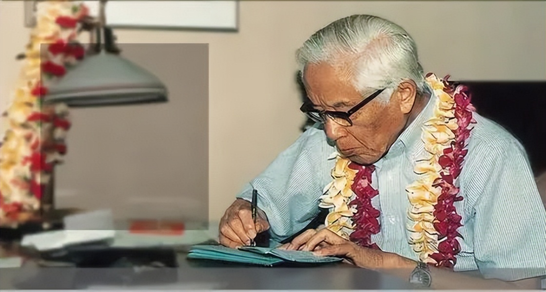 He has taught Qian Sanqiang, Peng Huanwu, Wang Ganchang... Remember!the ...