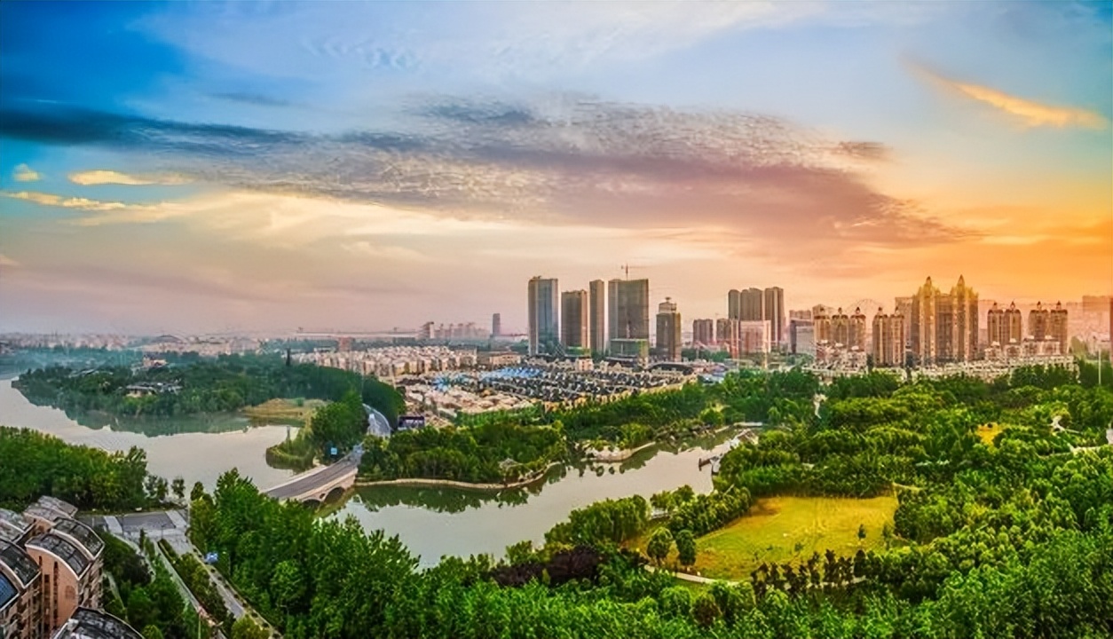 Urban plaza greening design and plant configuration - iNEWS