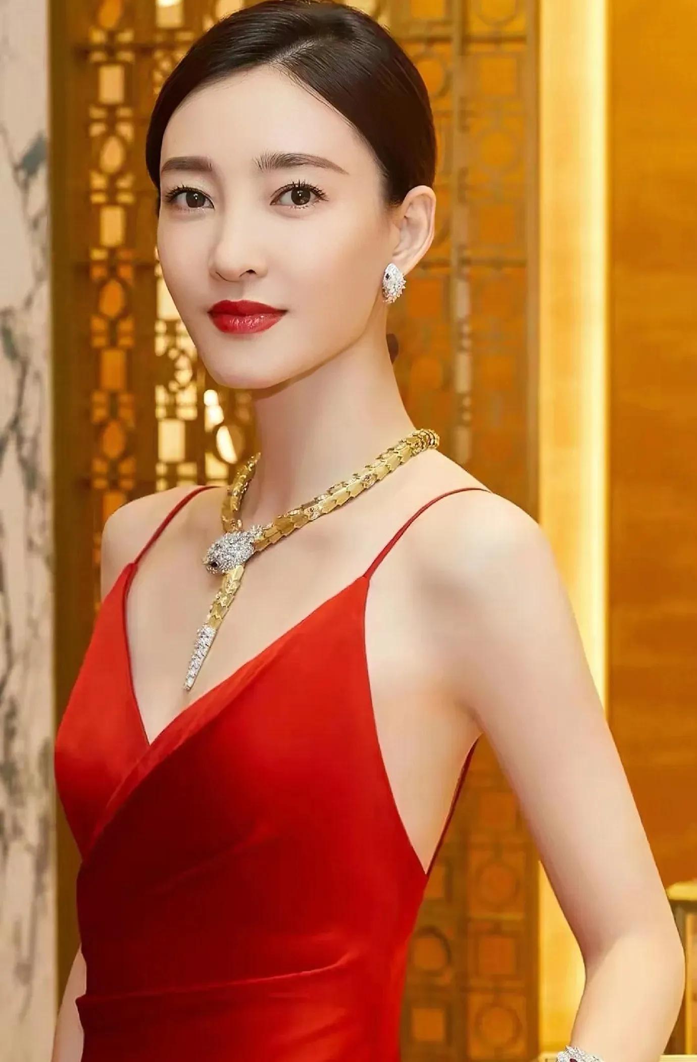 Wang Qianyi: I don't regret marrying Qiao Zhenyu Fengzi, thank you Wang Likun for not marrying ...