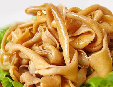 The authentic method of braised duck intestines! - iNEWS