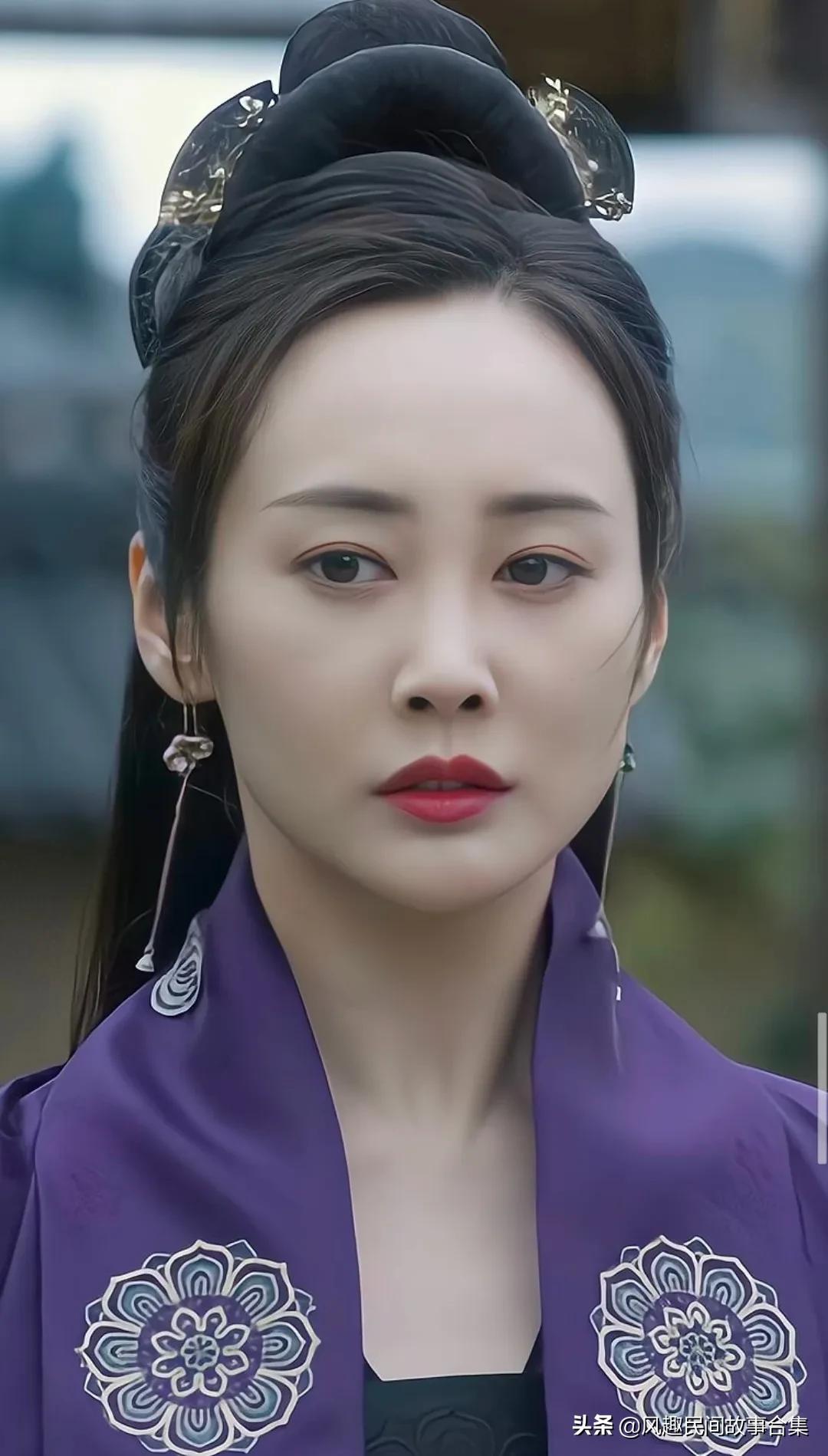 Actor Li Chun, who plays Xuanyuan Qingfeng, a swordsman in the snow, a ...