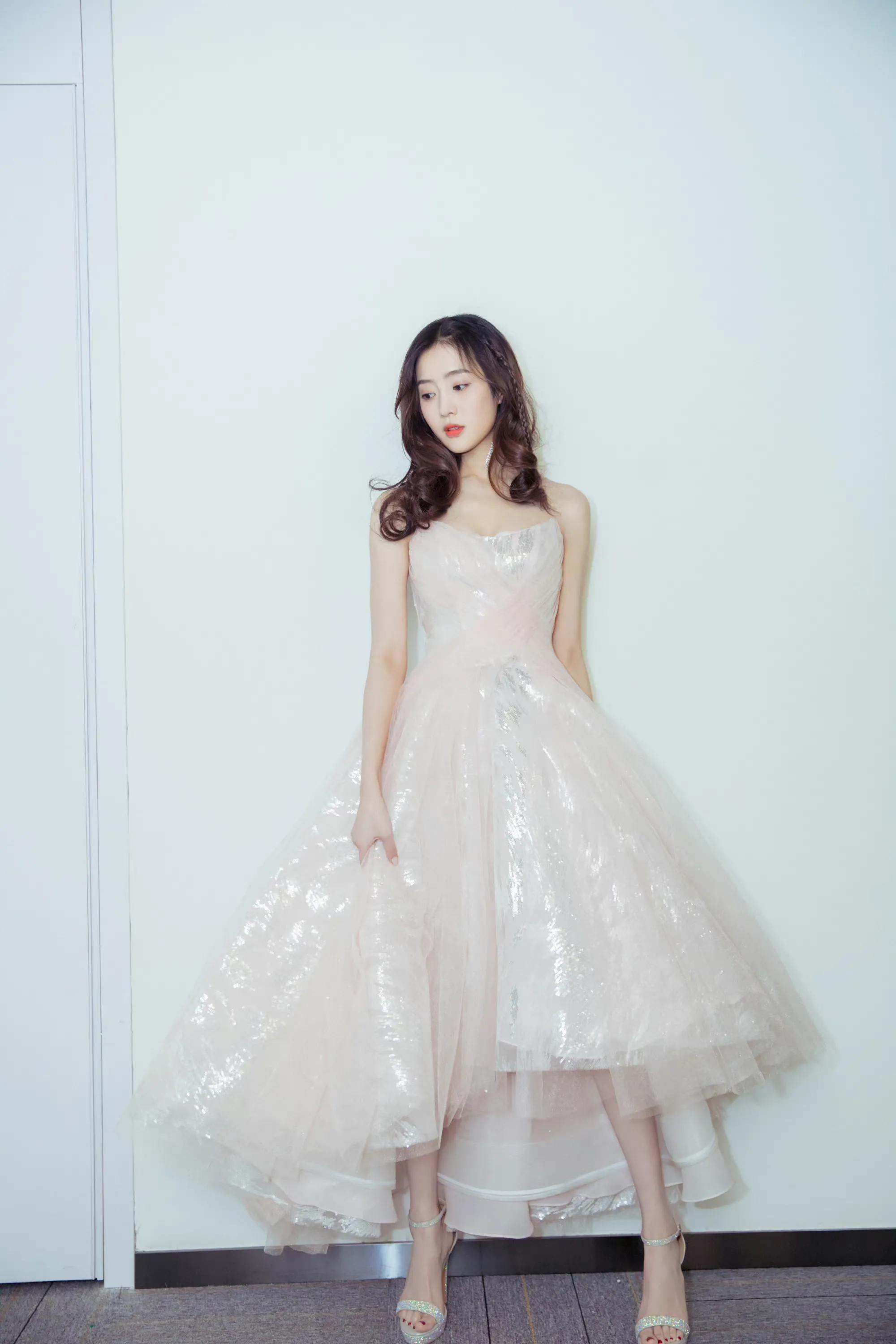 Wang Ziwei's beautiful picture - iMedia