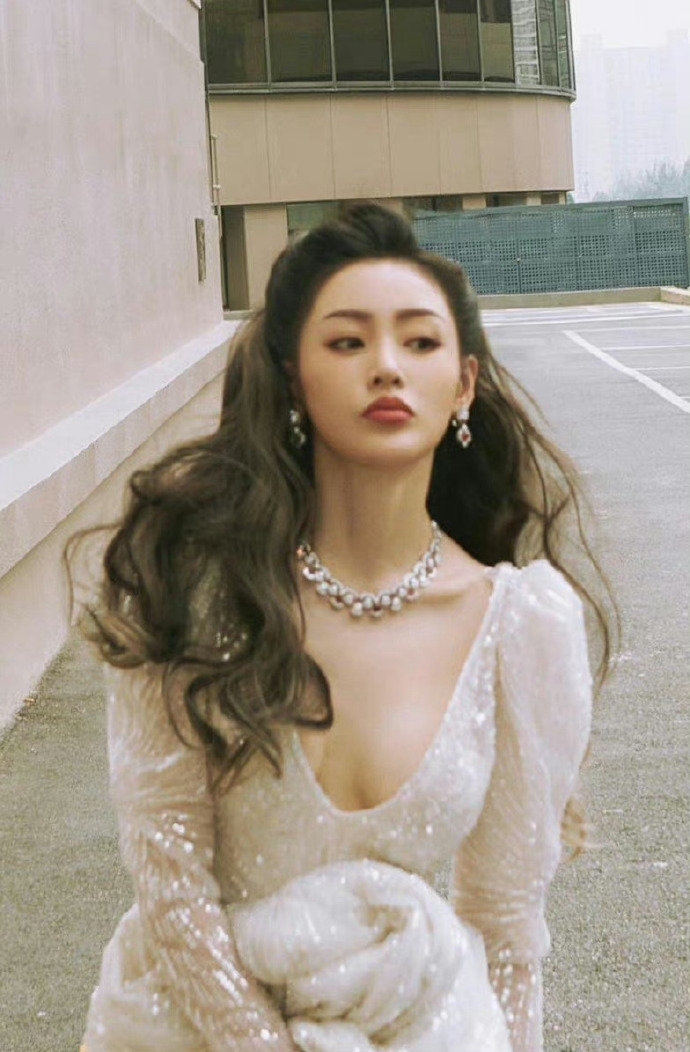 Zhang Tian loves white - iMedia