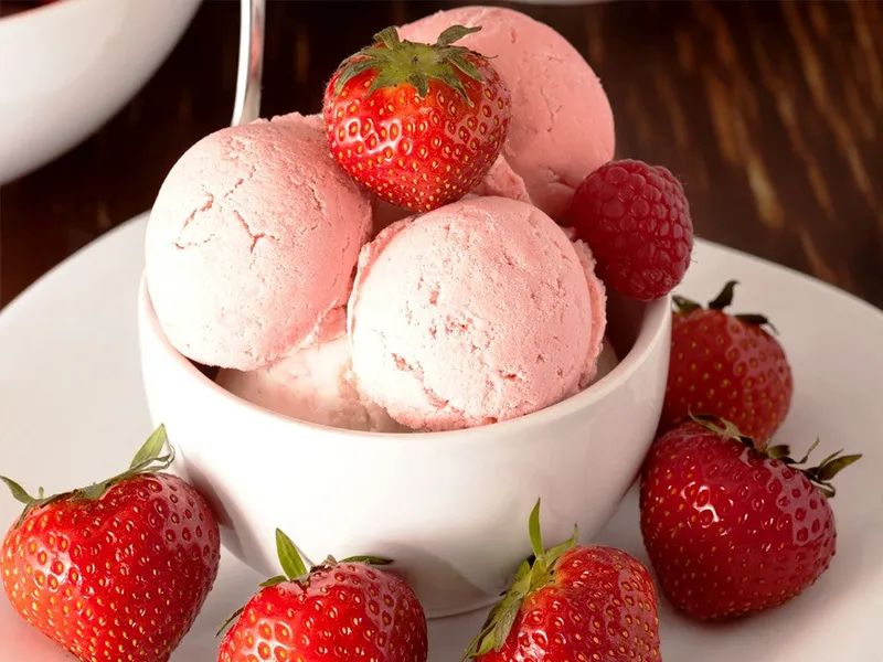 Teach you to make simple and delicious strawberry ice cream - iNEWS