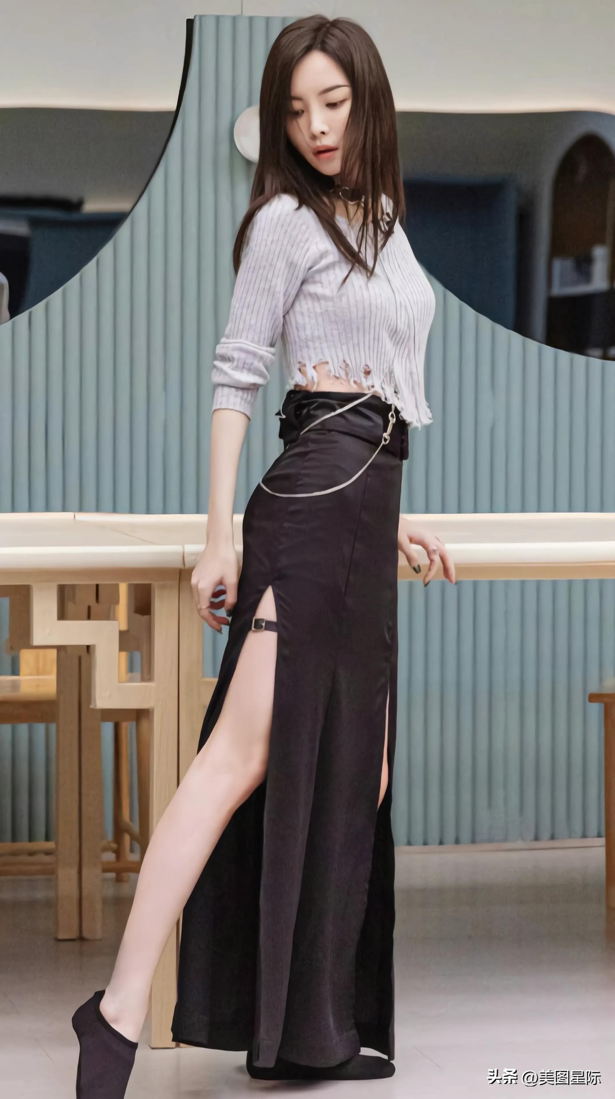 The protagonist of this issue—Yu Wenwen, the 62nd issue of the ...