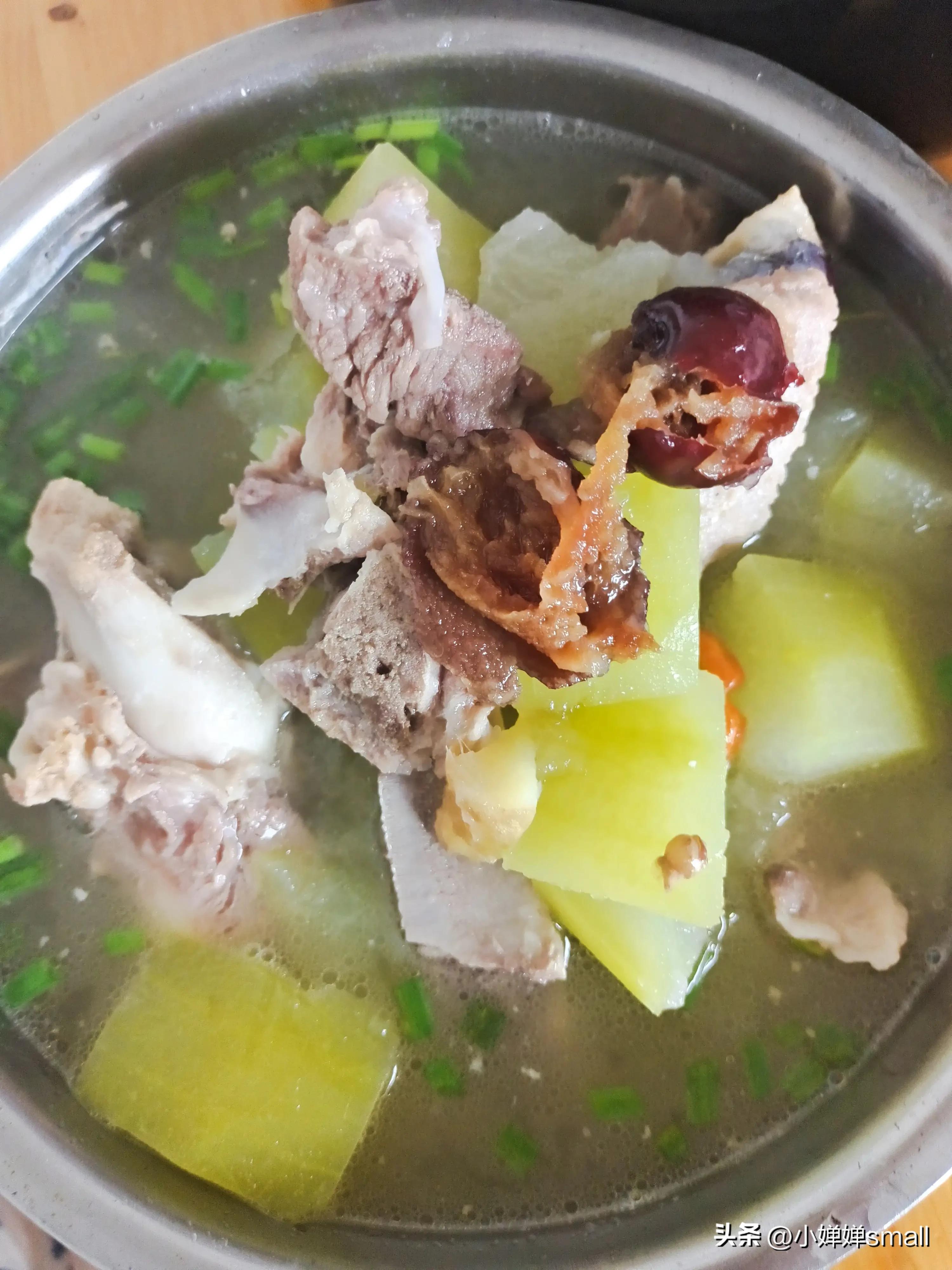 For summer stew, just stew it, don't fry it, just stew it in the pot ...