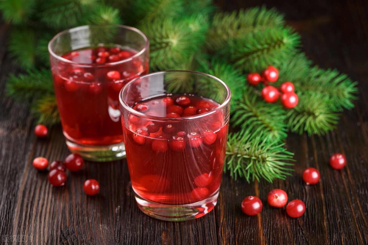 Brazilian Specialties: Berry Cocktails - iMedia