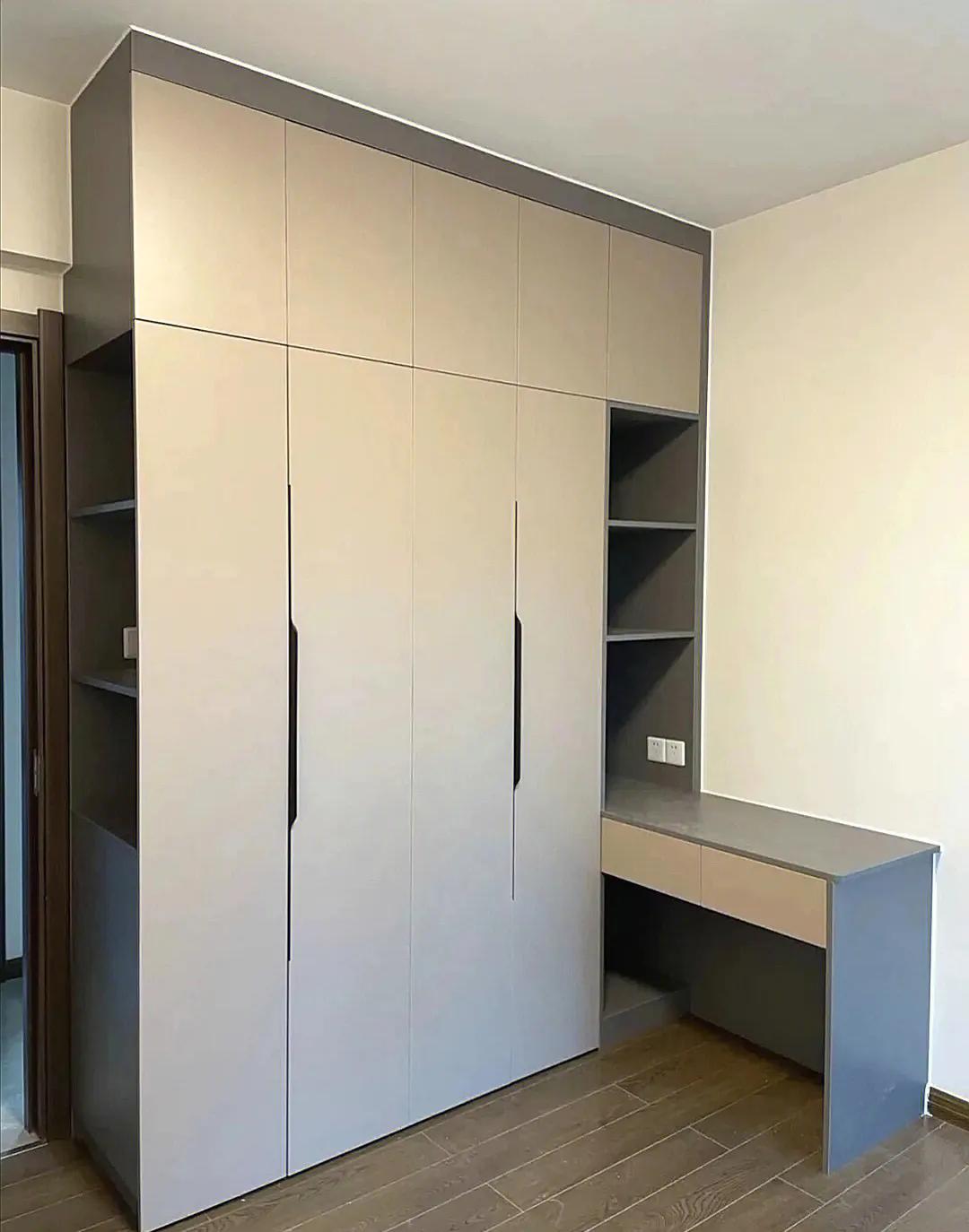 30 wardrobe + bookcase integrated real shot - iNEWS