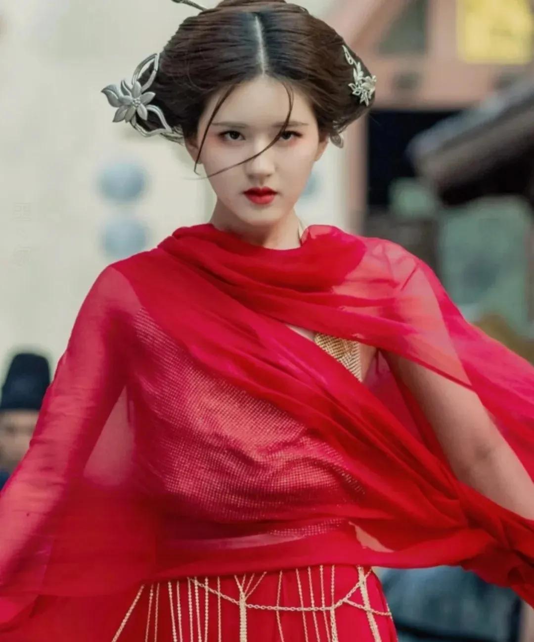 Zhao Lusi has become the envy of many girls. - iMedia