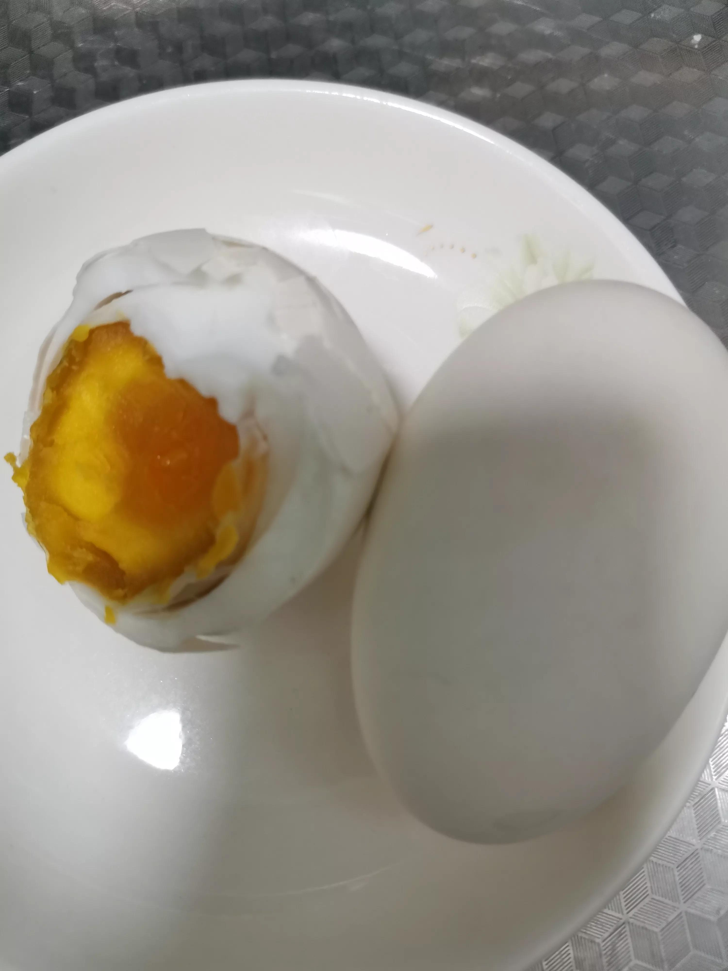 Pickled goose eggs... - iNEWS