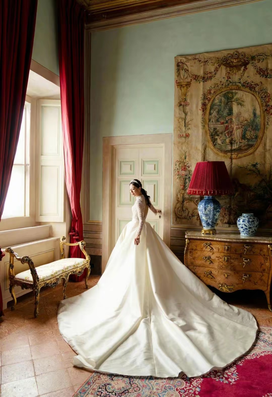 Donnie Yen held a grand wedding in Italy, renting a yacht manor is too ...