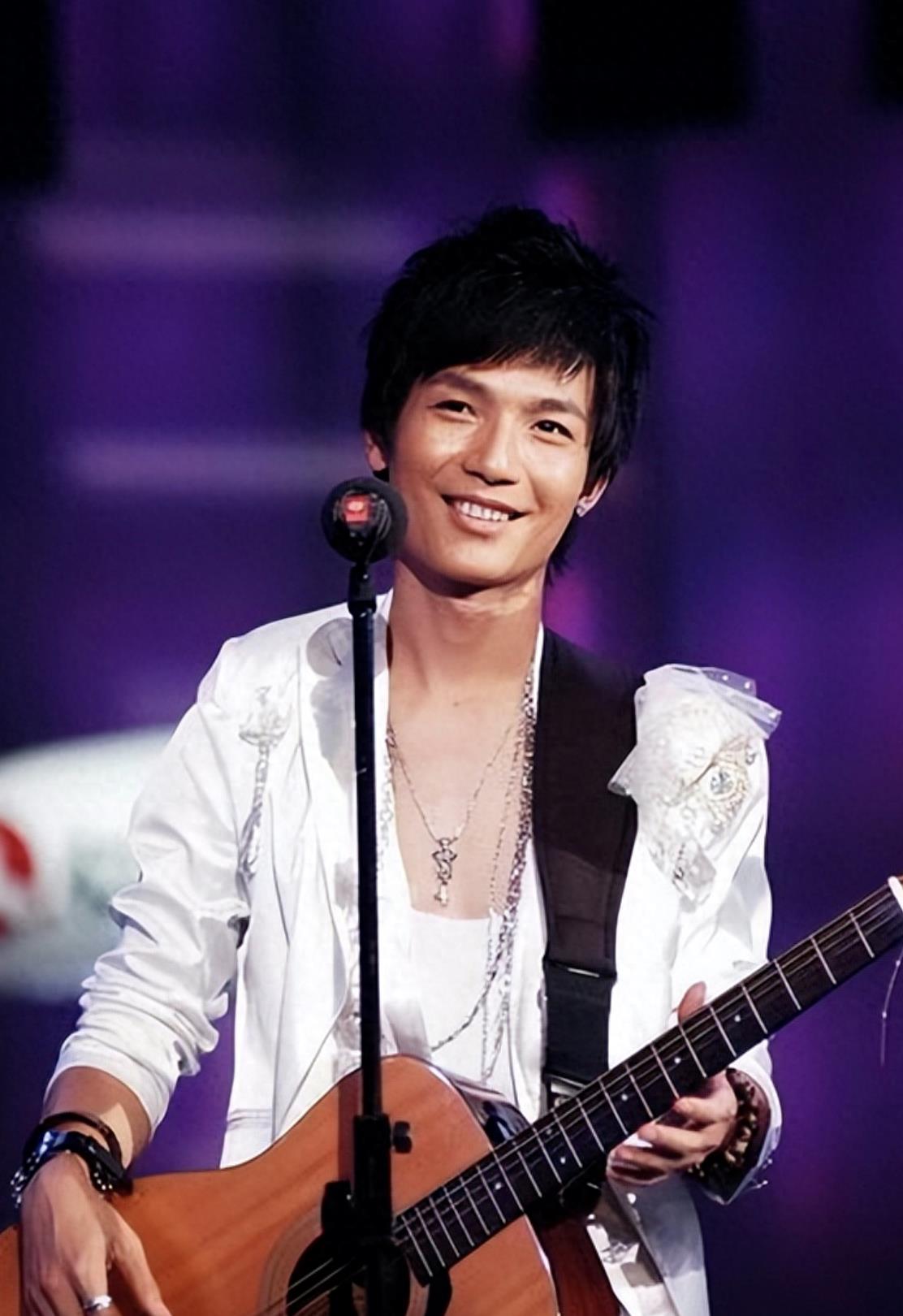 Singer Chen Chusheng: The luckiest thing in my life is to marry my wife ...