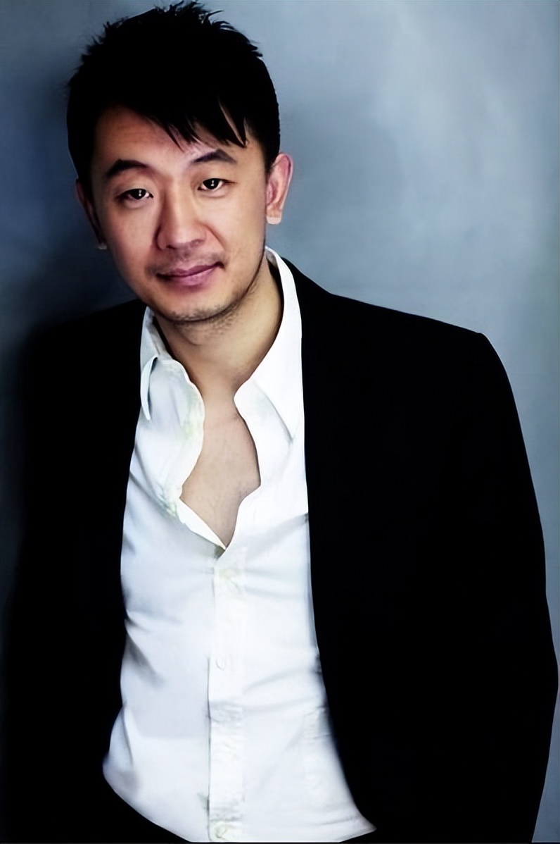 Eight years have passed, Huang Haibo has already married and had ...