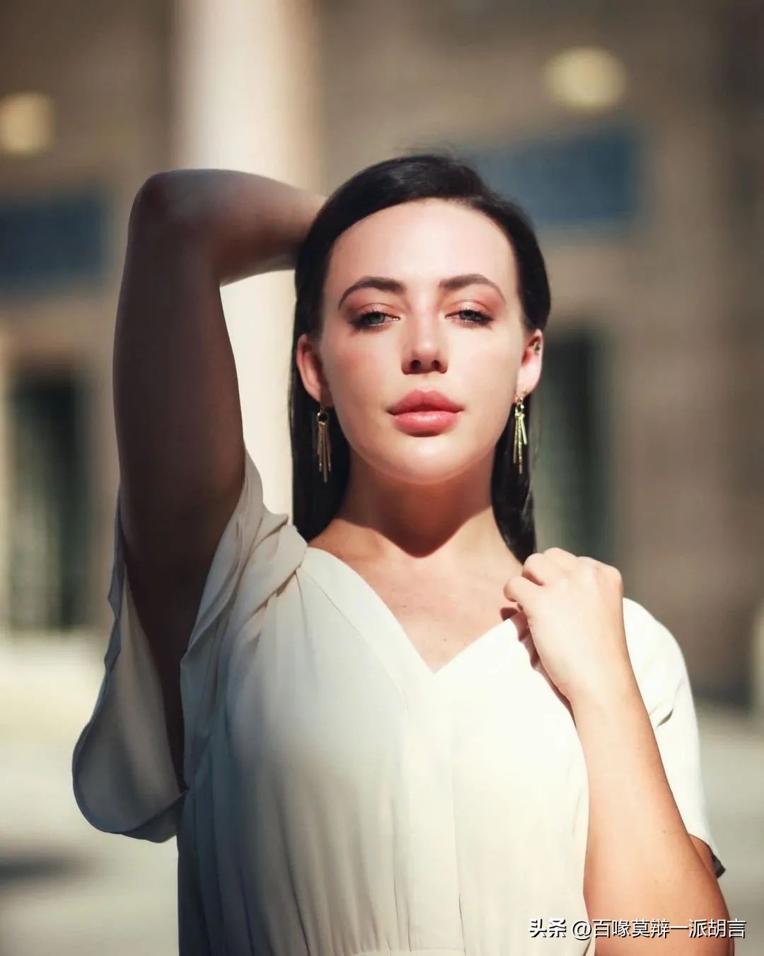 The hardest working woman in the dark world, another model of acting and directing - Whitney ...