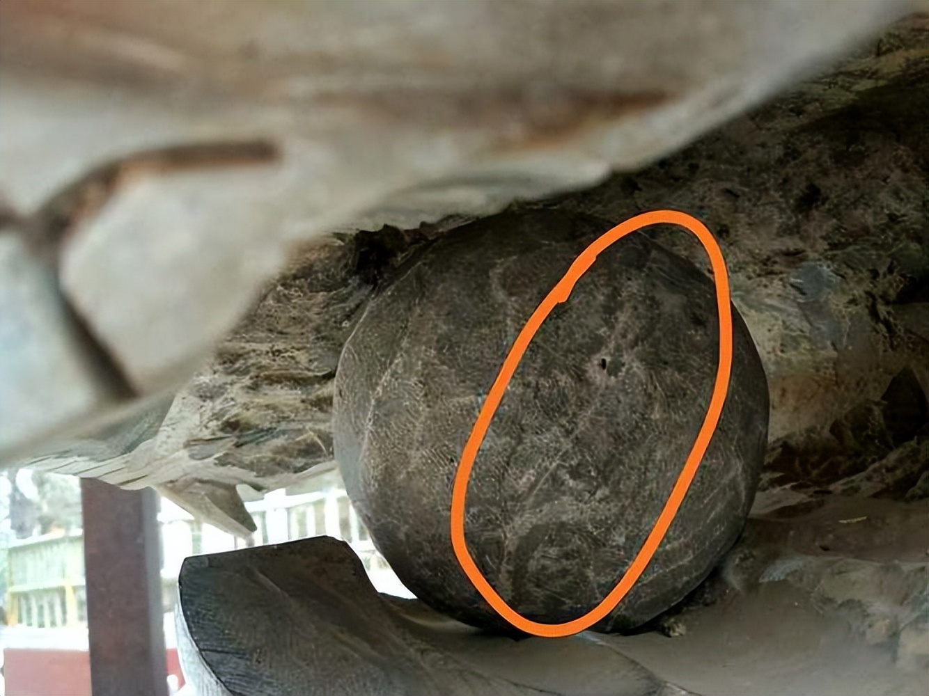 How did the stone balls in the ancient stone lions' mouths get inserted ...
