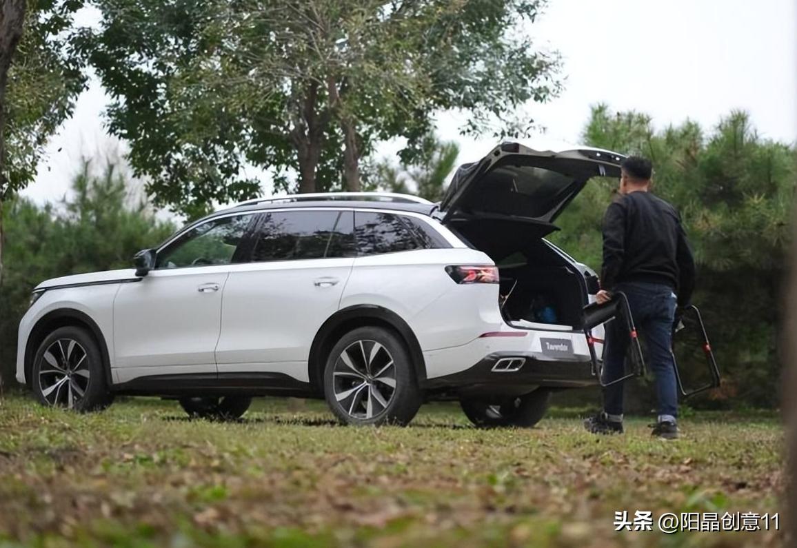 Two styles of front face design - iMedia