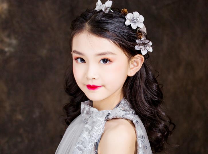 Is Song Xiaorui a child star? - iNEWS