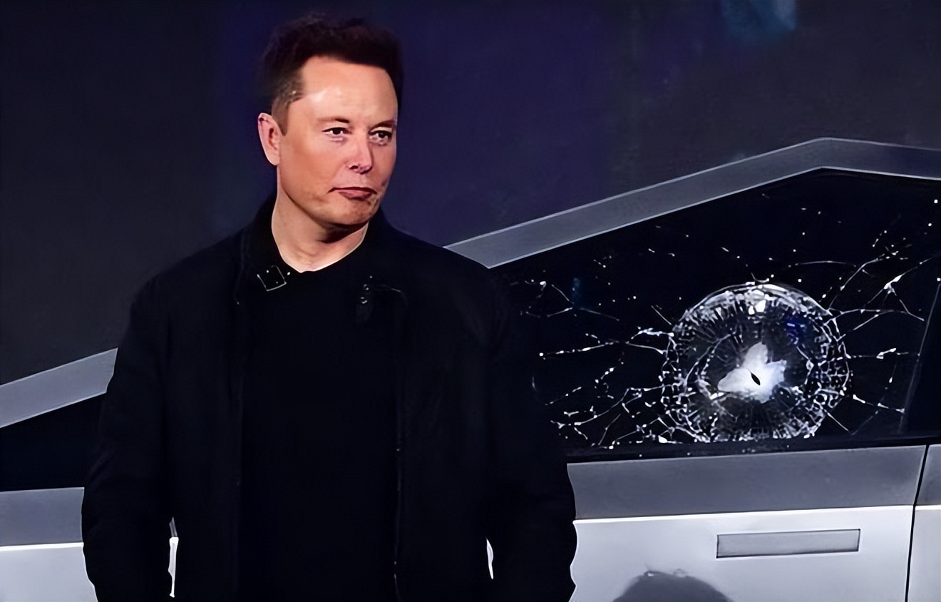 In 1999, the 28-year-old Musk bought a McLaren with the first pot of ...