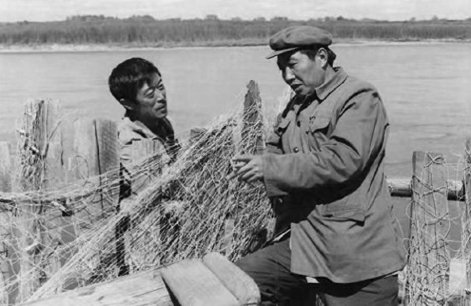 The Skinny Mountain——Teng Rujun - iMedia