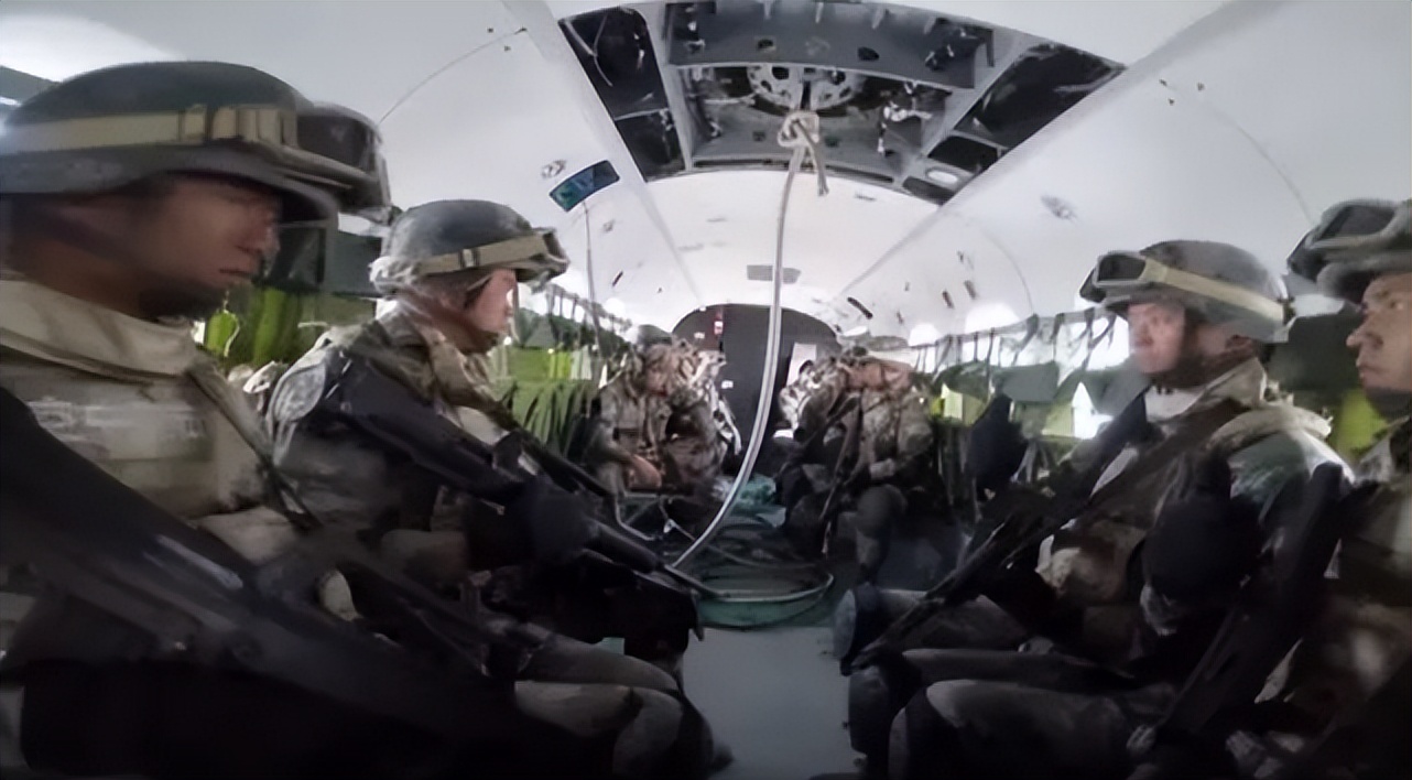 The air assault brigade is equipped with a new 122mm vehicle-mounted ...