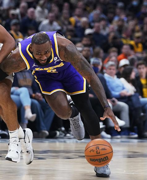 Boom the sky!Zhan Huang scored 23 points on 9-for-10 and beat the ...