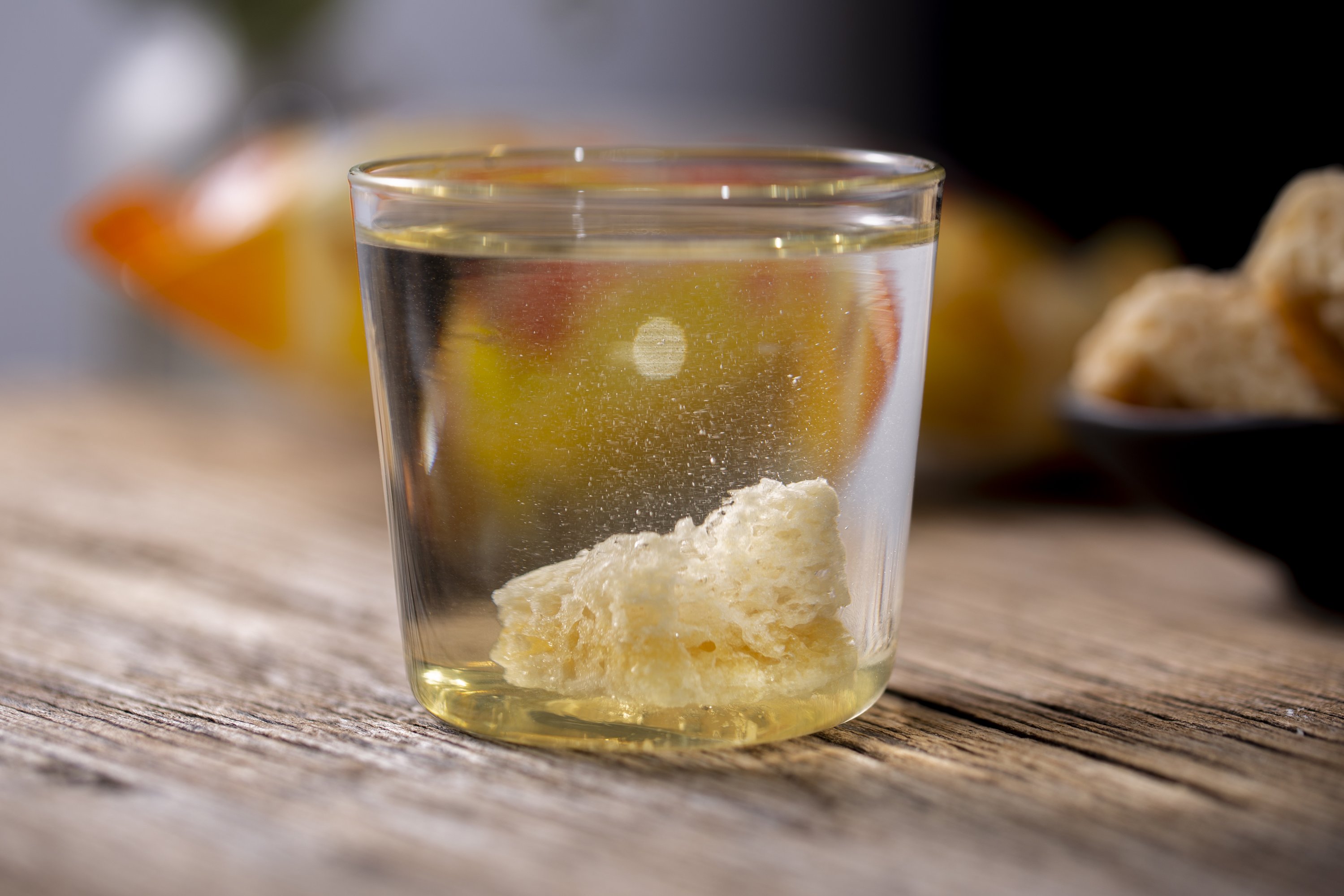 How to eat stone bee candy - iNEWS