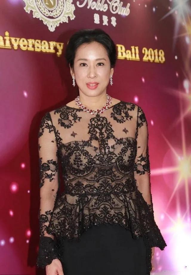 The most beautiful Hong Kong sister, Zhu Lingling - iNEWS