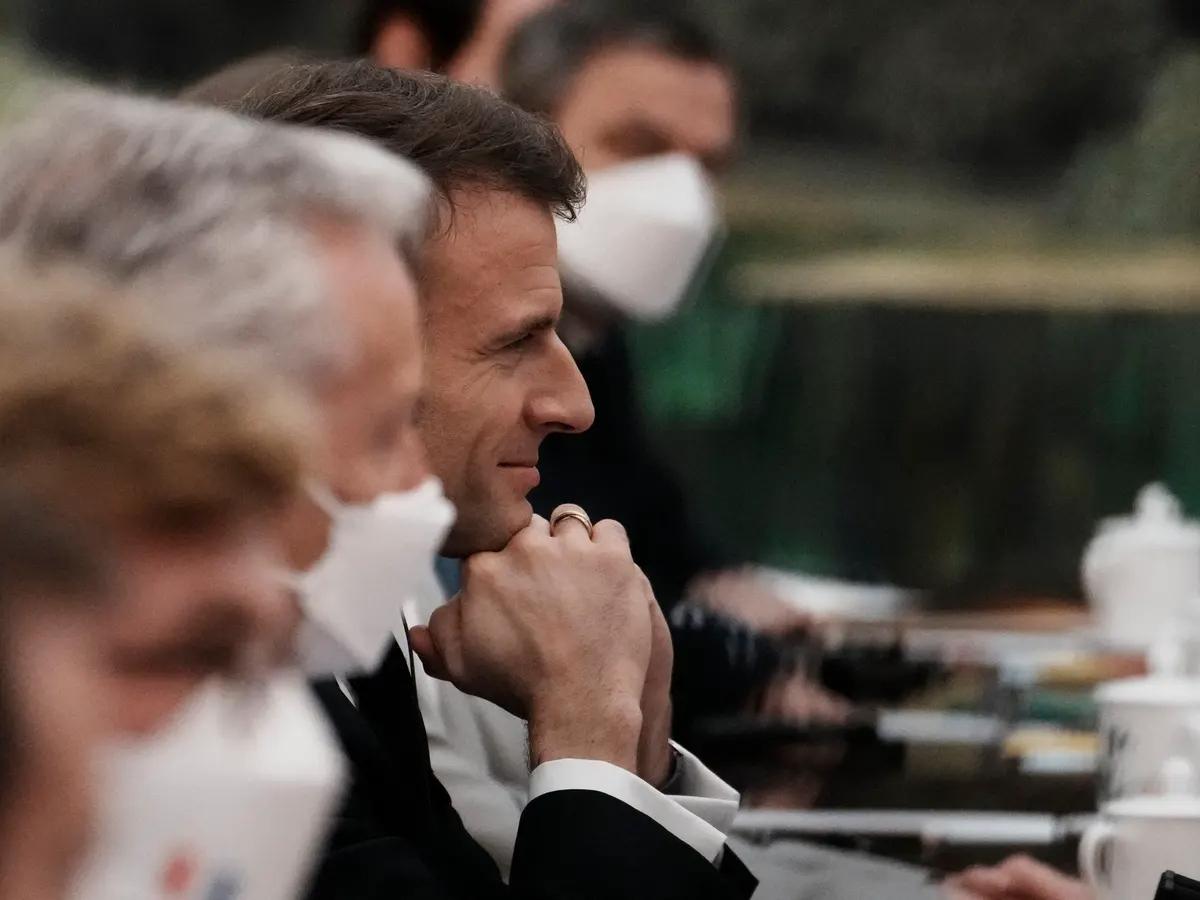 Macron's smile is a kind of stimulation to Americans. If you can talk ...