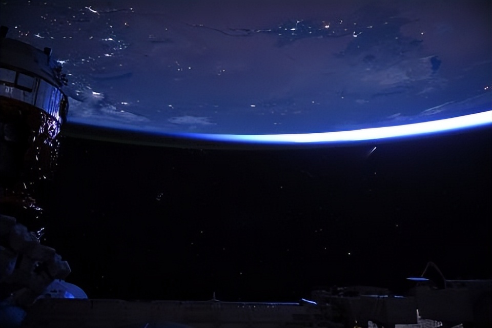 Review of the International Space Station - iNEWS