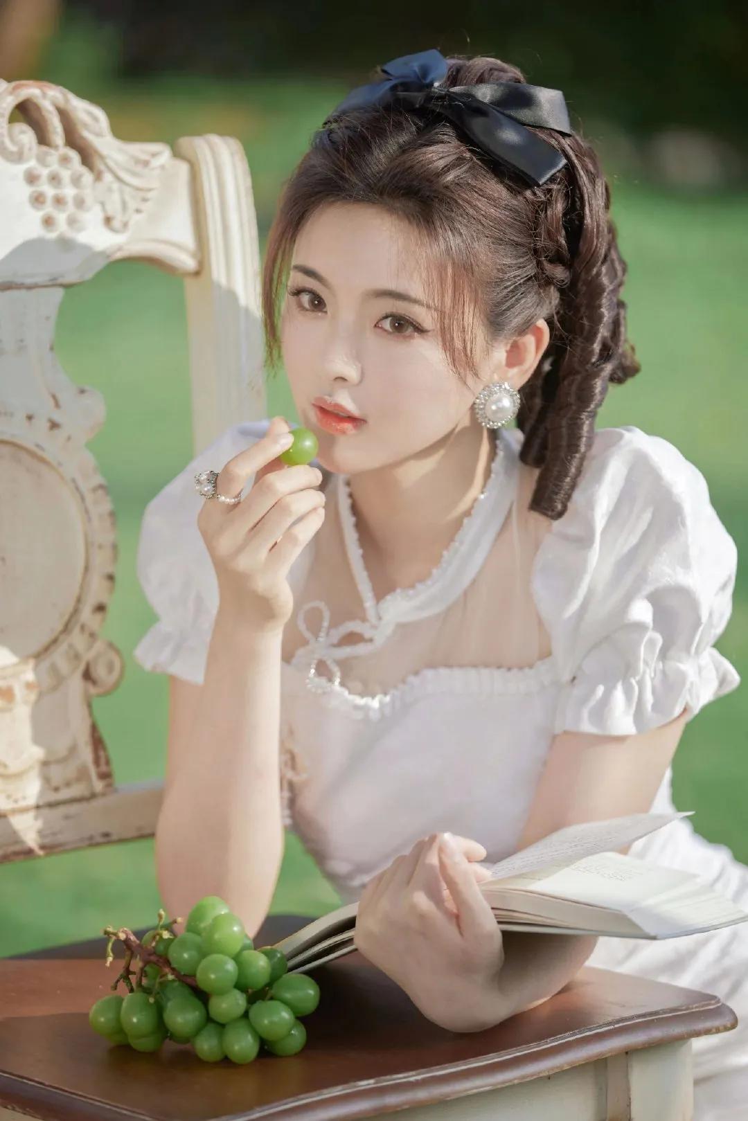 The cute, beautiful and lovely Yang Chaoyue is really loved by everyone ...